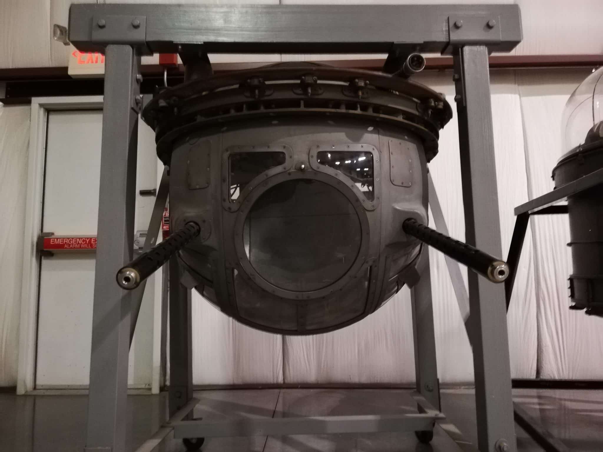 How To Use A B-17 Ball Turret - World War Wings