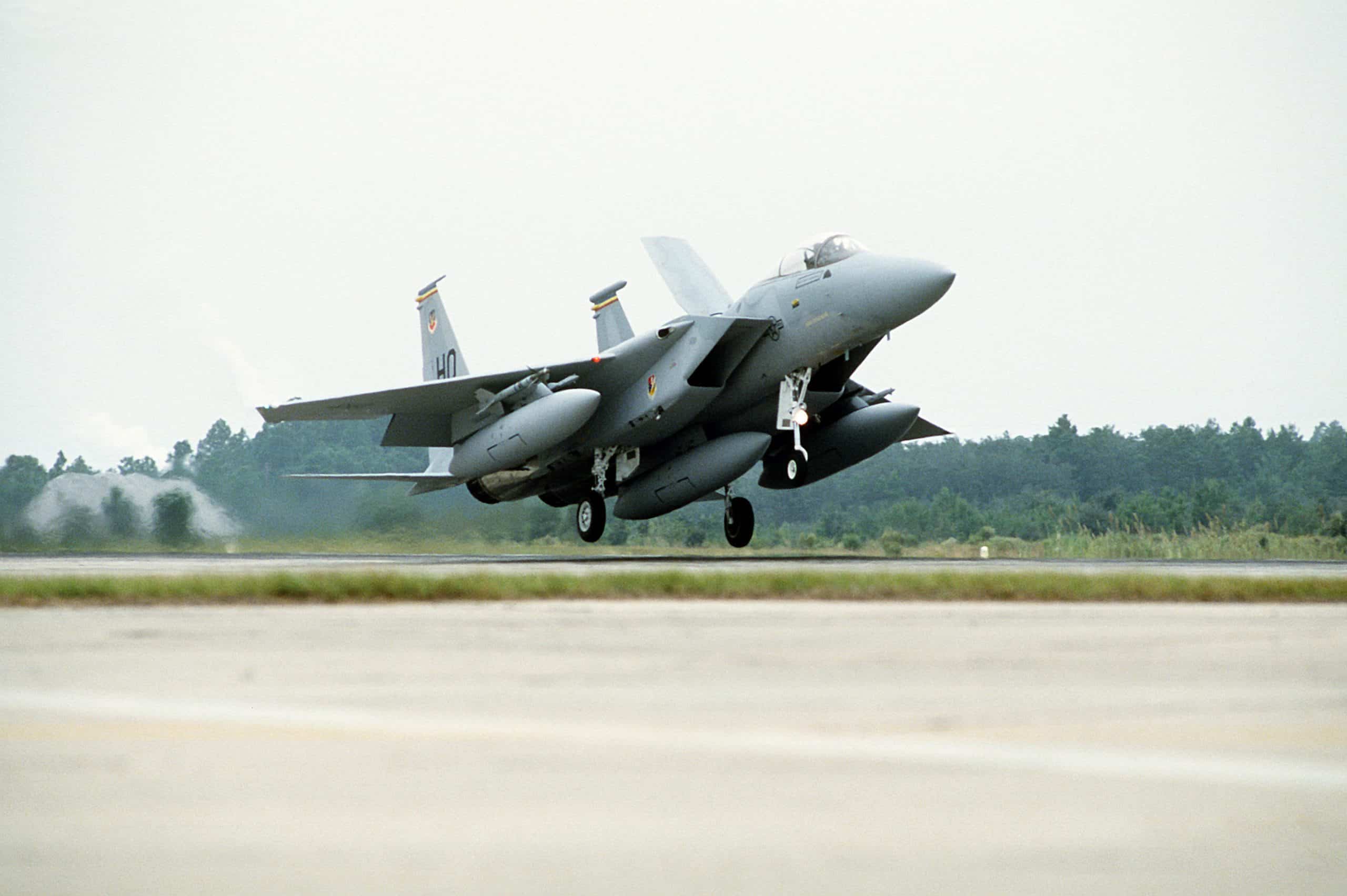 F-15 Advantages Over F-4 - World War Wings