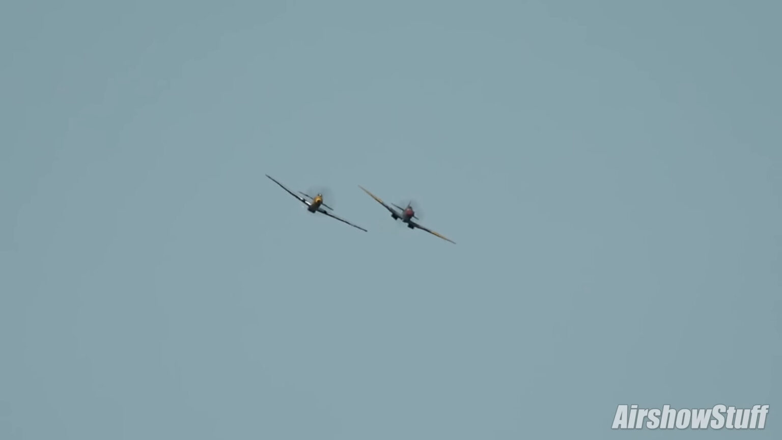 Merlin vs. Griffon Engine Warbirds! No Music! - World War Wings