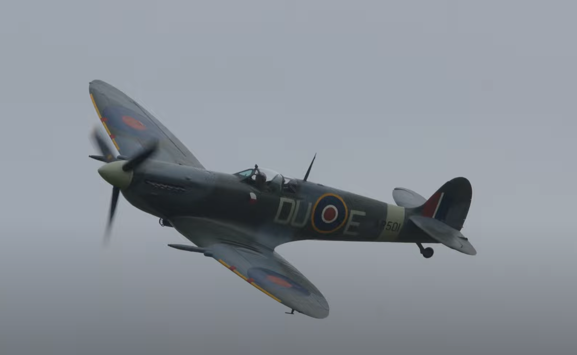 Watch Spitfire AR501 Up Close During Annual Inspection and Flight at ...
