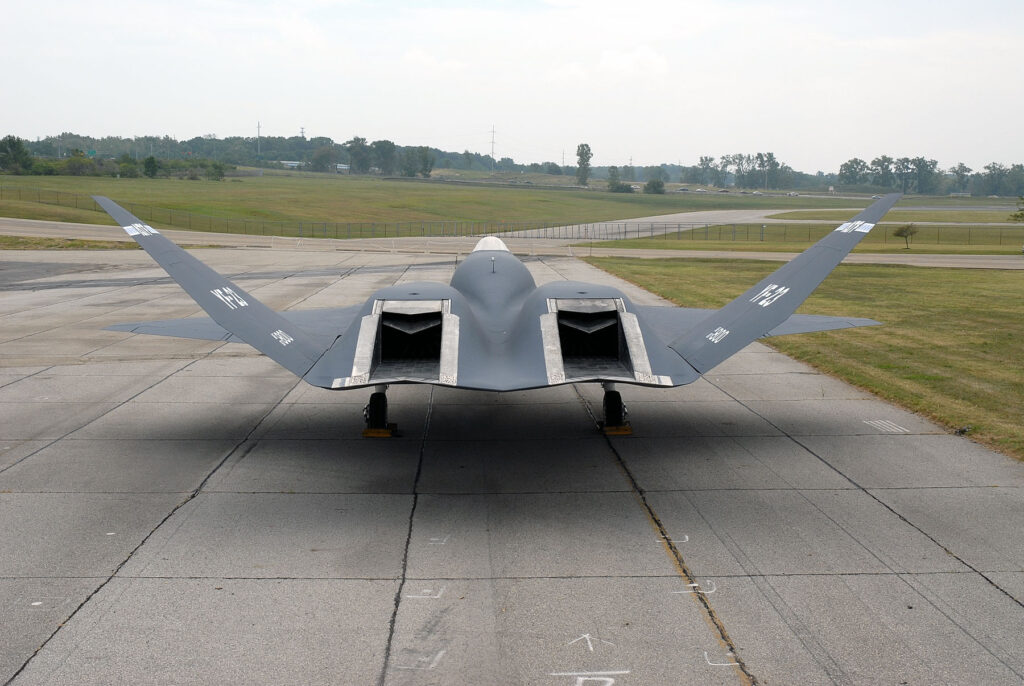 Was The YF-23 Superior to the F-22? - World War Wings