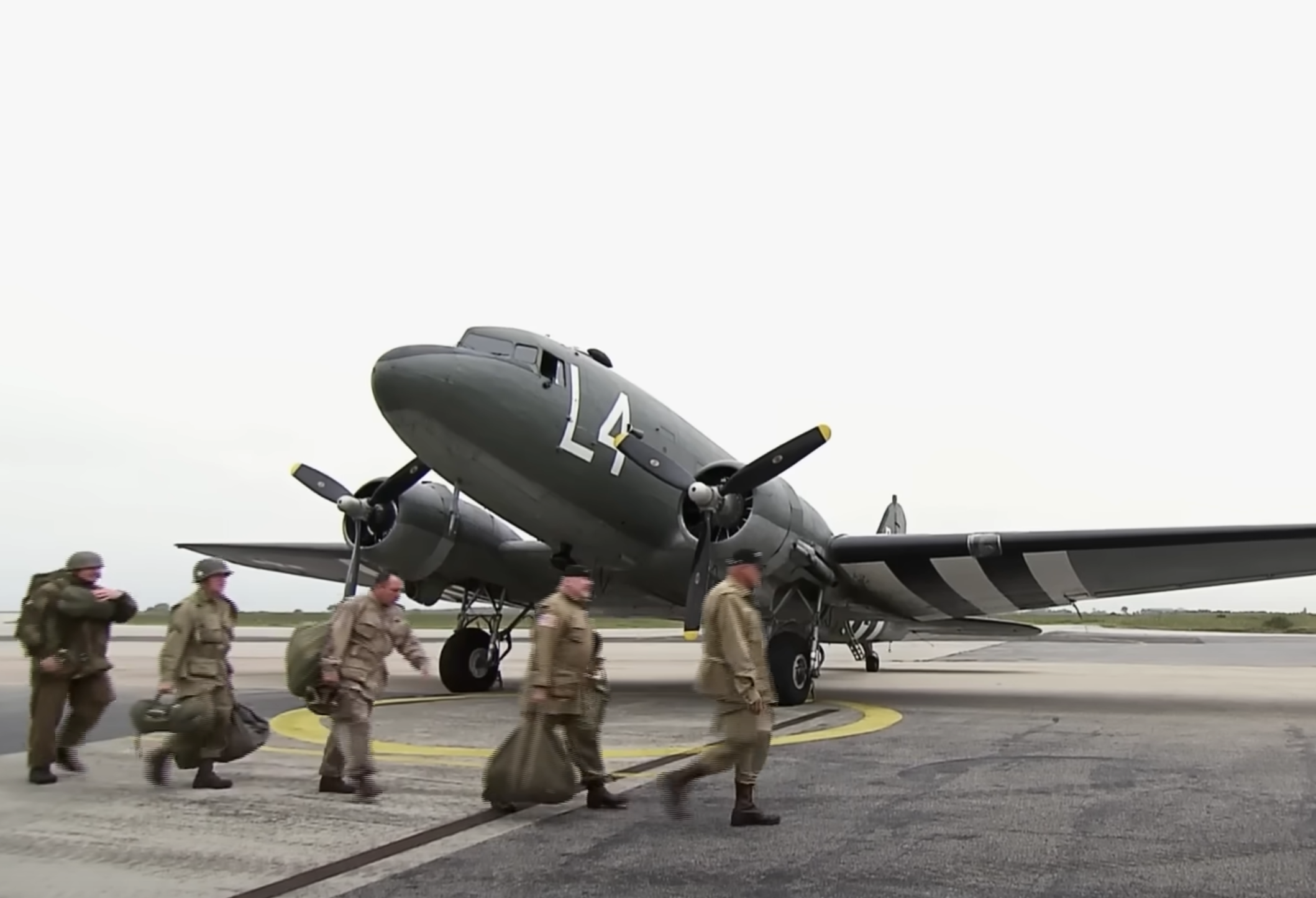 Watch a Full Workshop Restoration of the Most Iconic WWII Aircraft ...