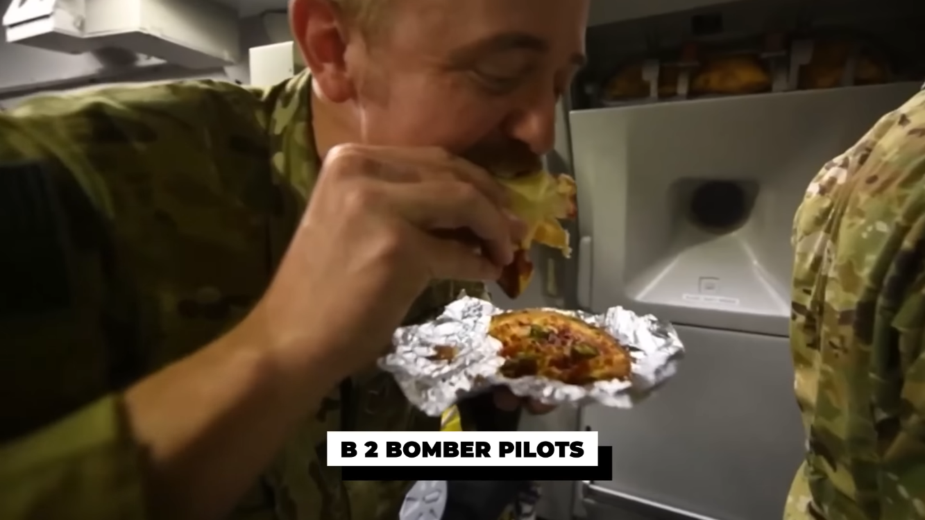 How B-2 Spirit Pilots Get Food On 30-Hour Missions - World War Wings