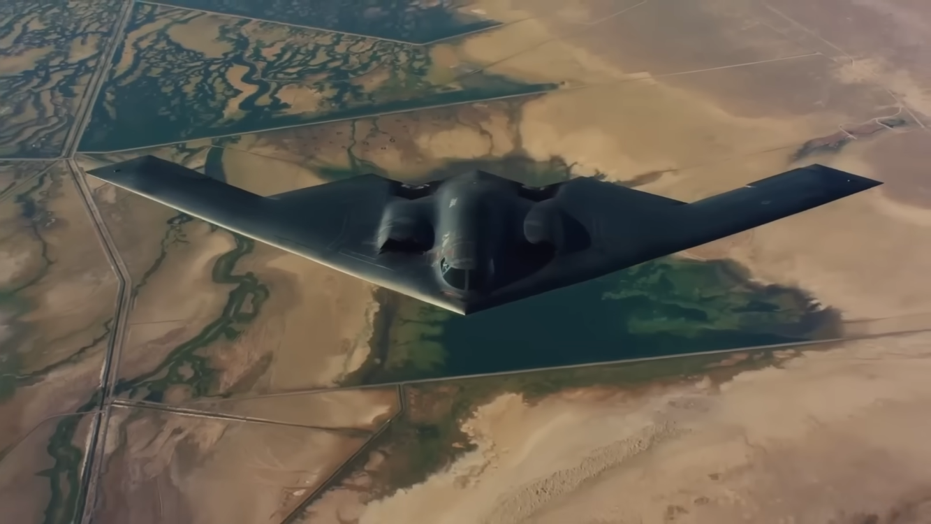 How B-2 Spirit Pilots Get Food On 30-Hour Missions - World War Wings