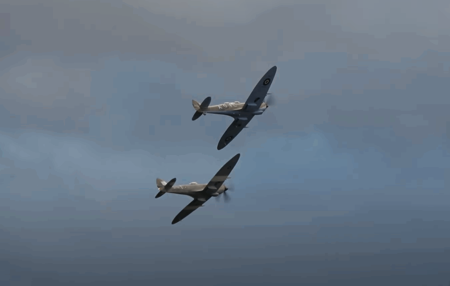 Watch: Low-Flying WWII Spitfires Thunder Past at the Feel the Prop-Wash ...