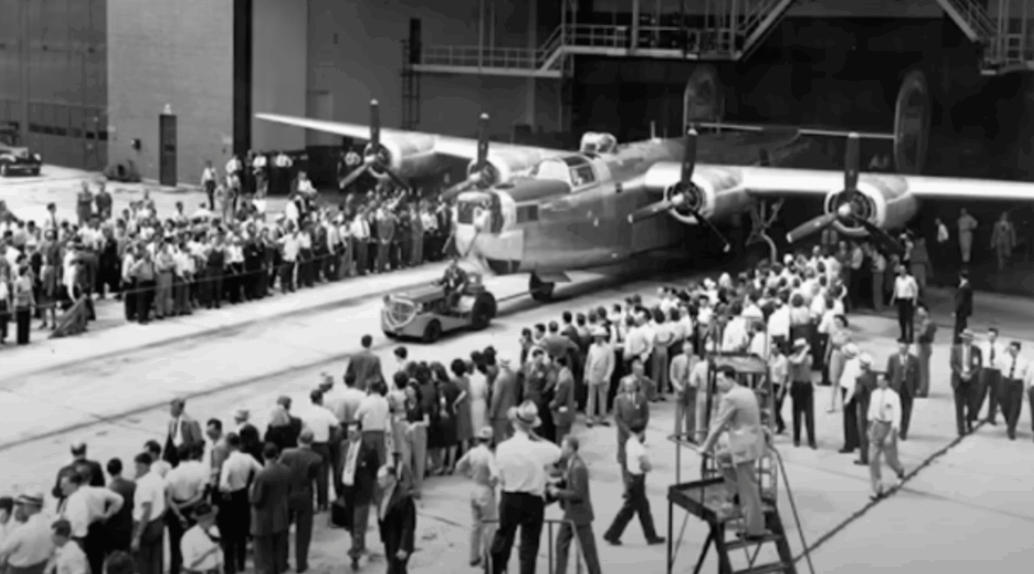 The Story of How Ford Turned Car Factories Into Bomber Plants and Built ...