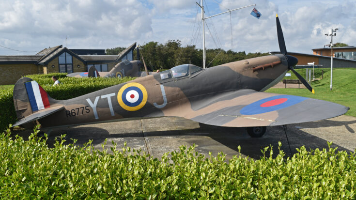 The British Test Pilot Who Pulled a 12G Inverted Dive to Save the ...