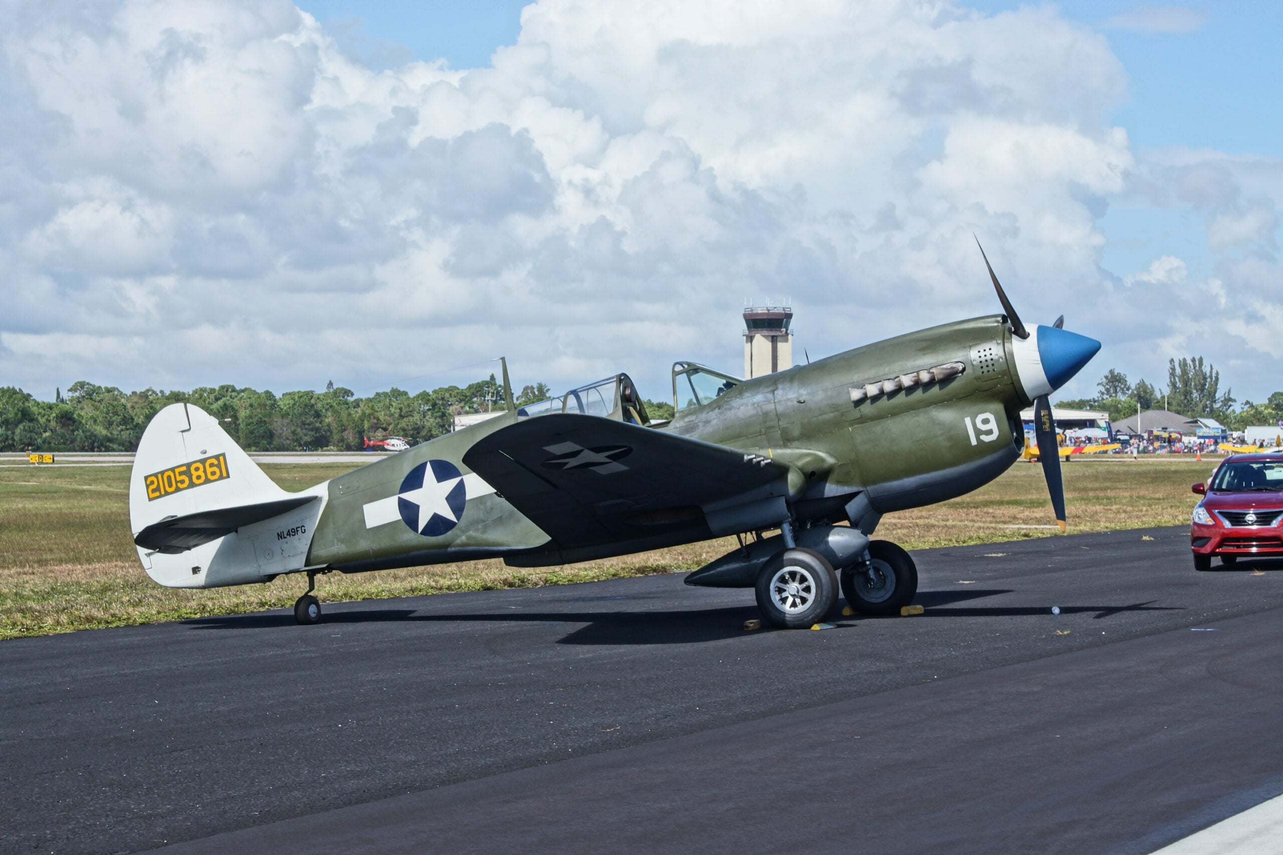 How the Curtiss P-40 Went From “Average” Fighter to WWII Workhorse ...