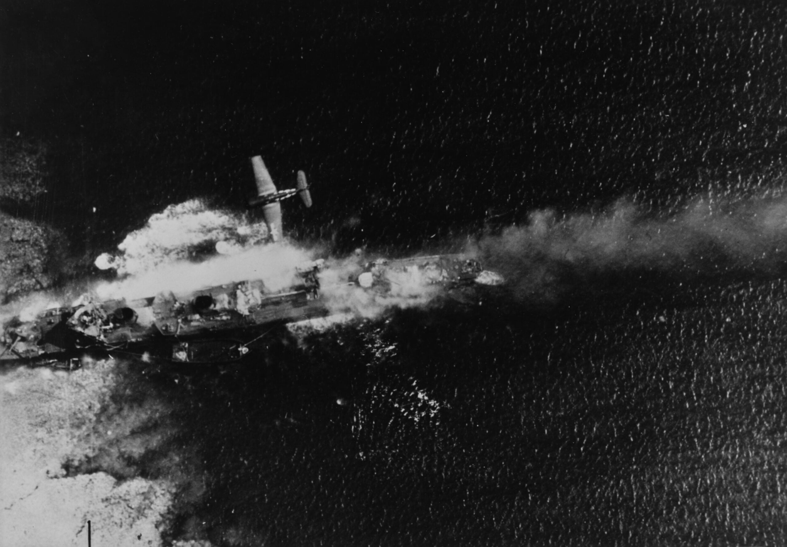 Pacific War, 1944: Hellcats Down 30 Fighters in Opening Minutes of ...
