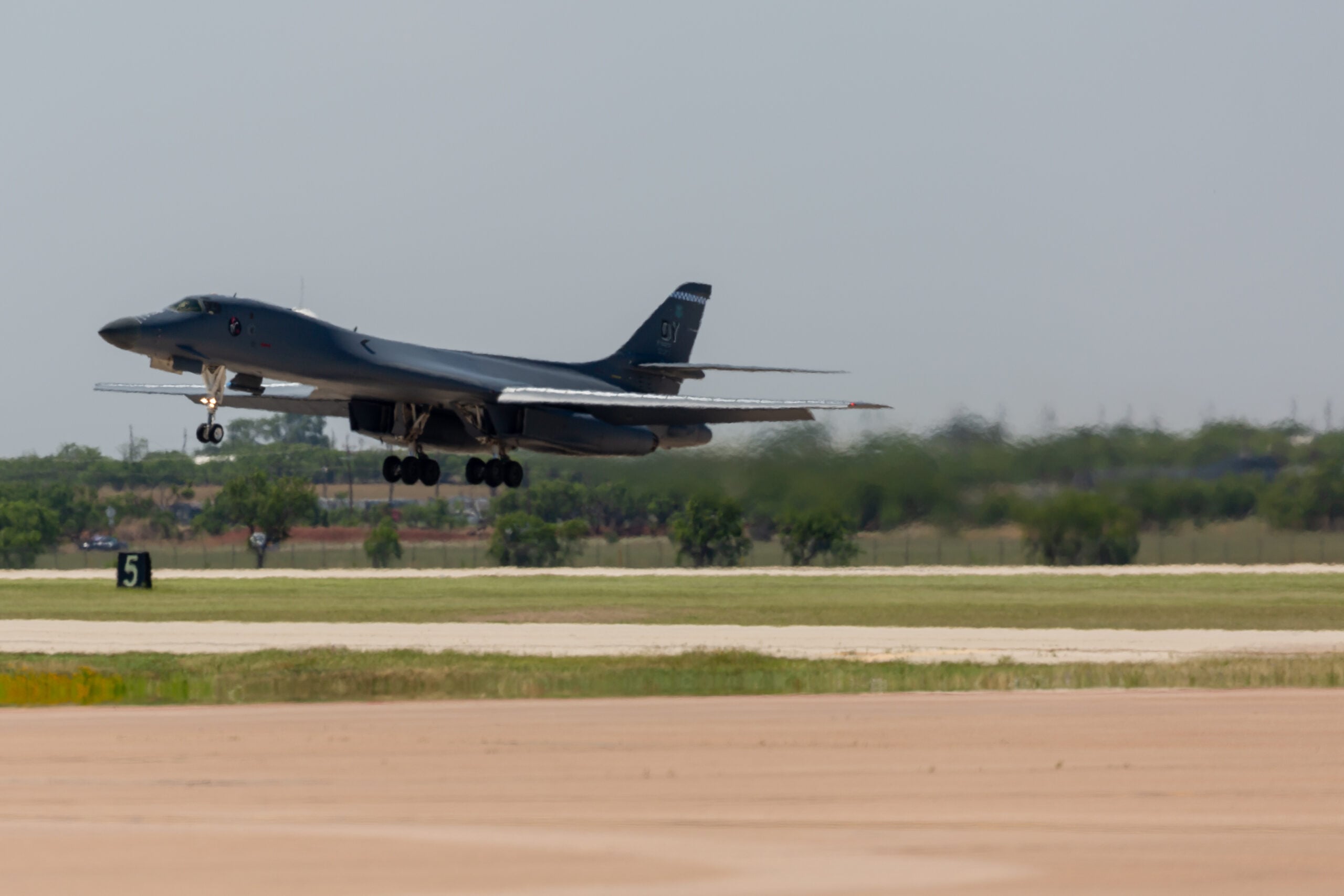 Watch: U.S. Air Force B‑1 Bomber Takes Off From Ramstein After ...